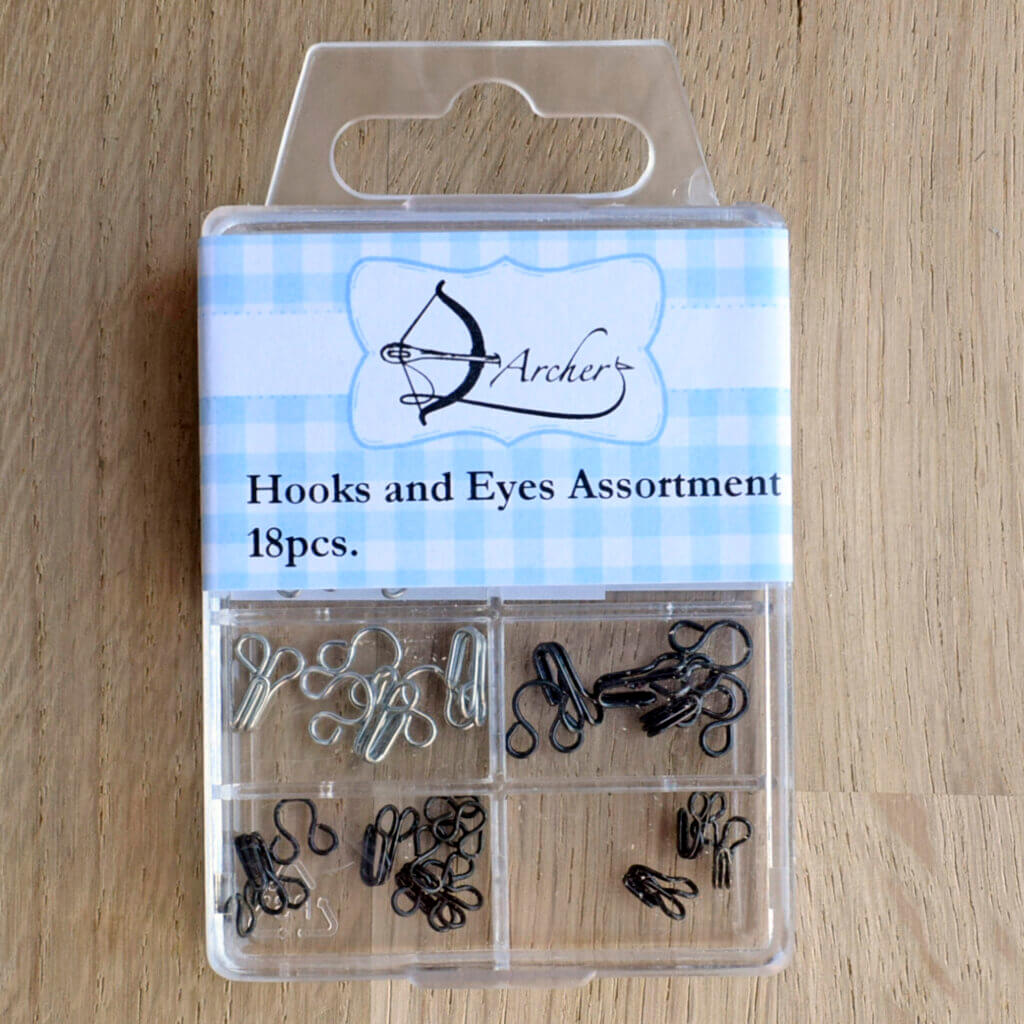 Sew-On Hooks and Eyes Assortment - 18 Piece Storage Box - The Frog in ...